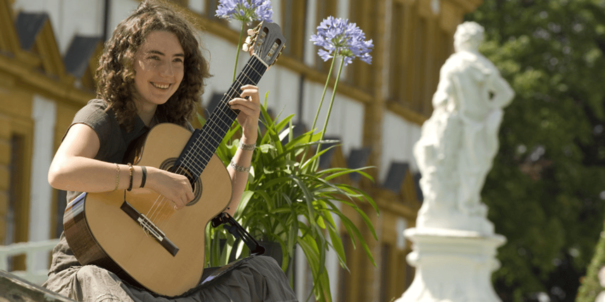 ErgoPlay - ergonomic playing aid for stringed instruments – ergoplay.shop